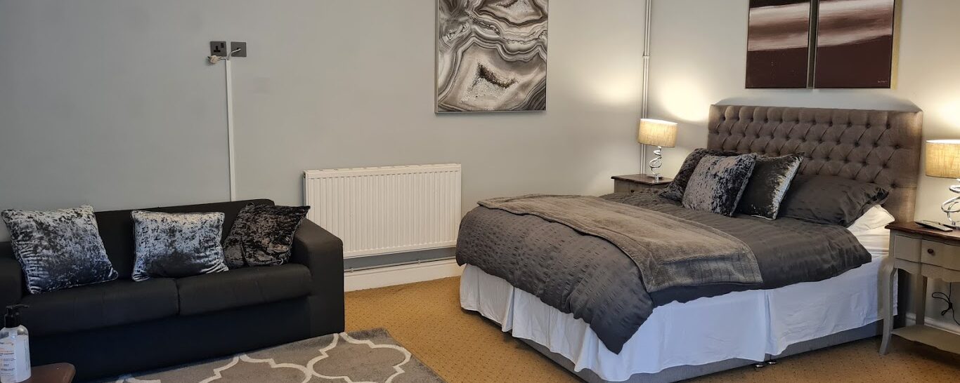 Dog Inn Old Sodbury - Village pub with rooms, food close to Bristol & Bath